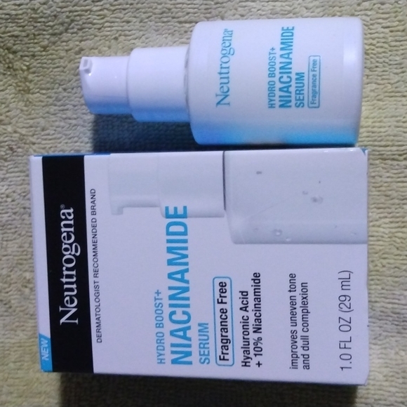 Neutrogena | Skincare | Neutragena Hydro Boost Niacinamide Face Serum ...